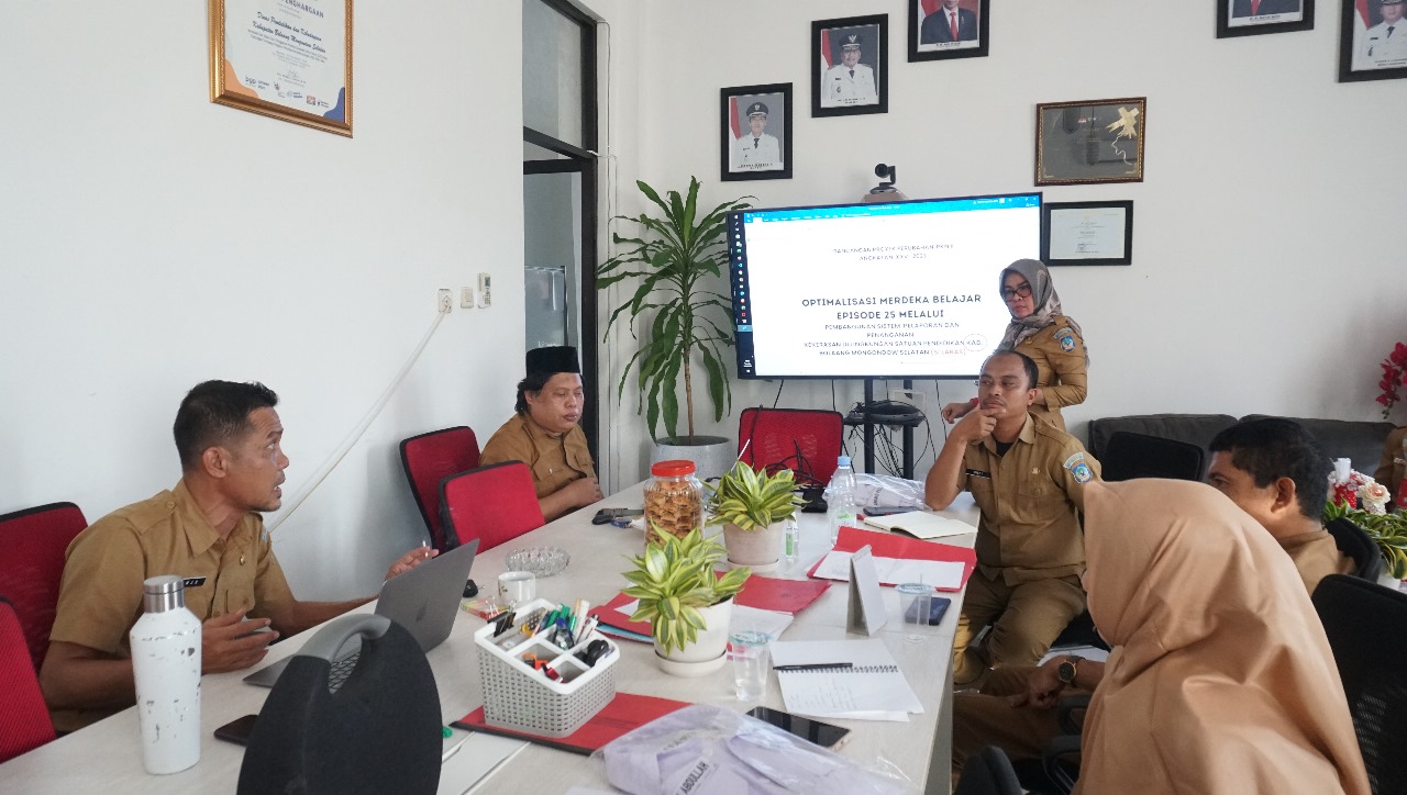 Mari Awasi, Mari Lindungi, SILARAS solusinya - Cerdas Berkarakter Kemendikdasmen RI